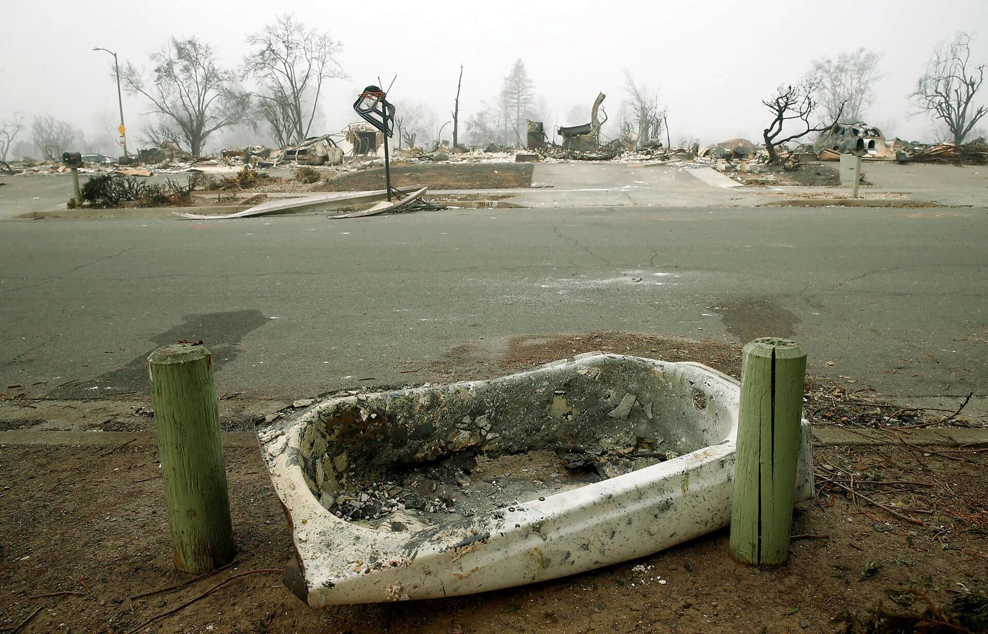 ‘Like a blowtorch’: Powerful winds fueled tornadoes of flame in Tubbs Fire