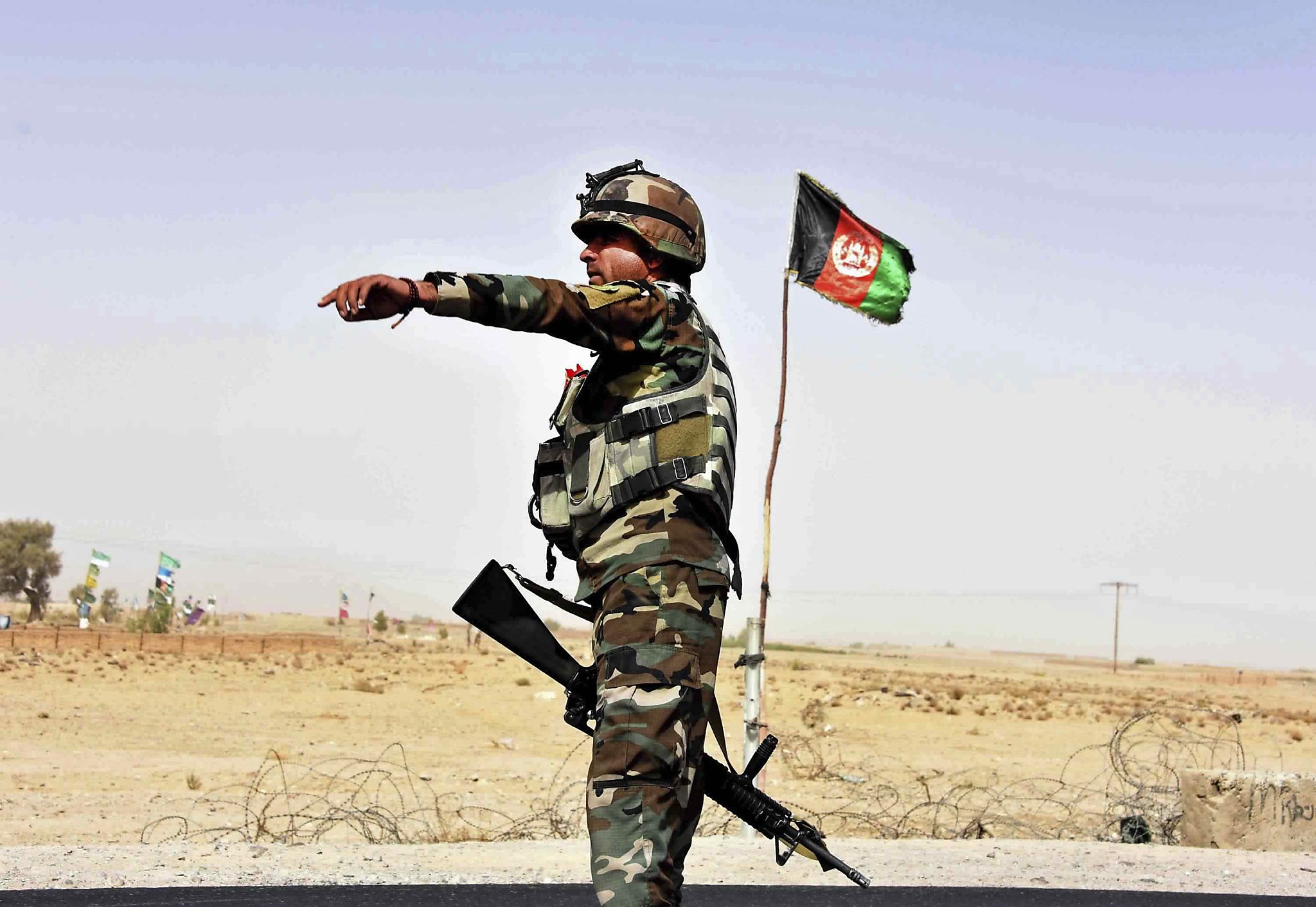 Taliban attack nearly wipes out Afghan army camp
