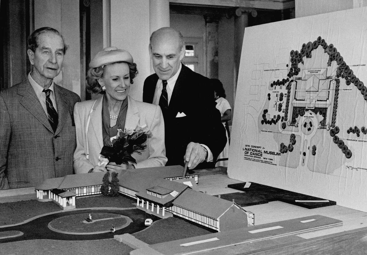 Book chronicles history of National Museum of Dance