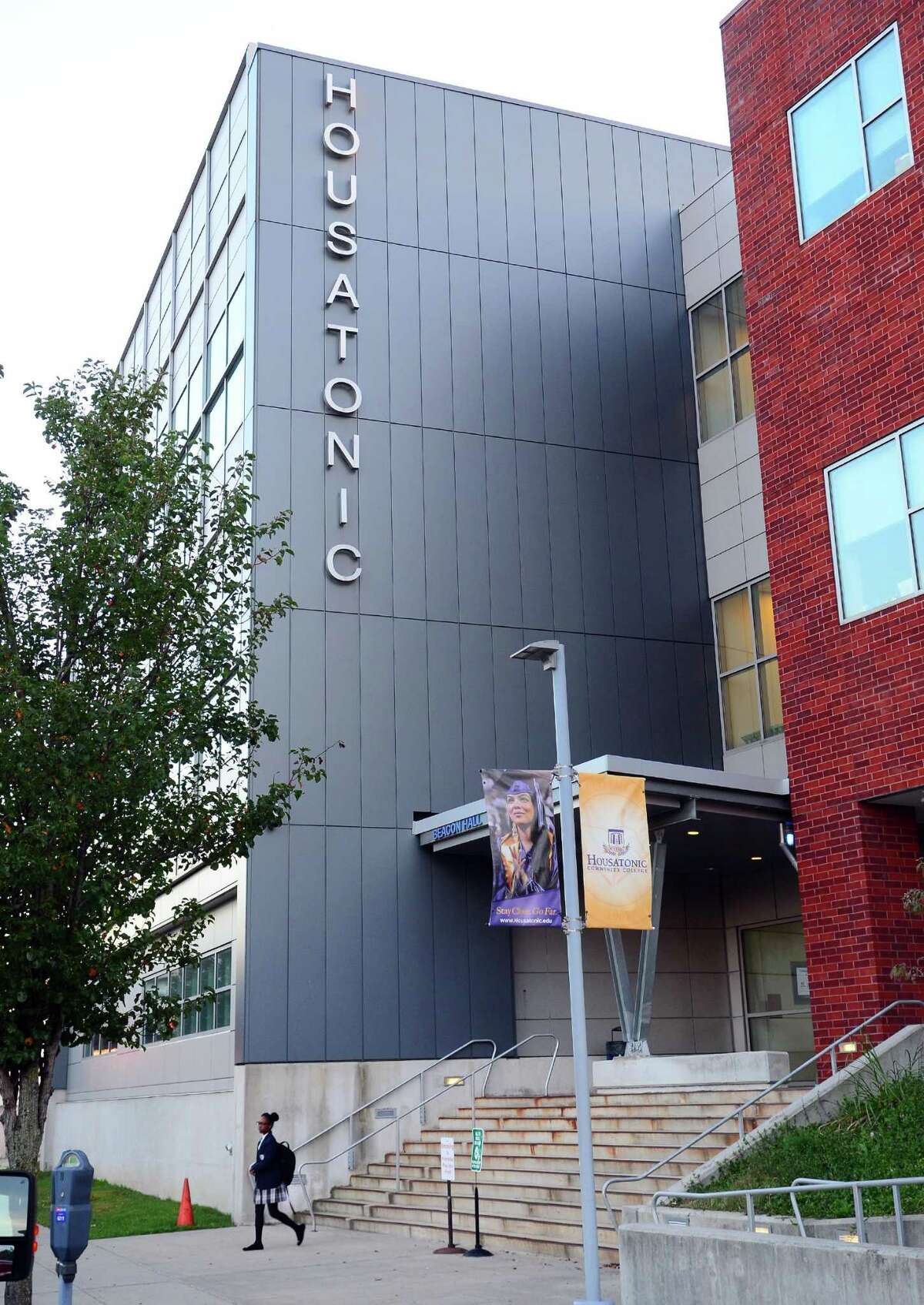 Community college consolidation plan raises a ton of questions