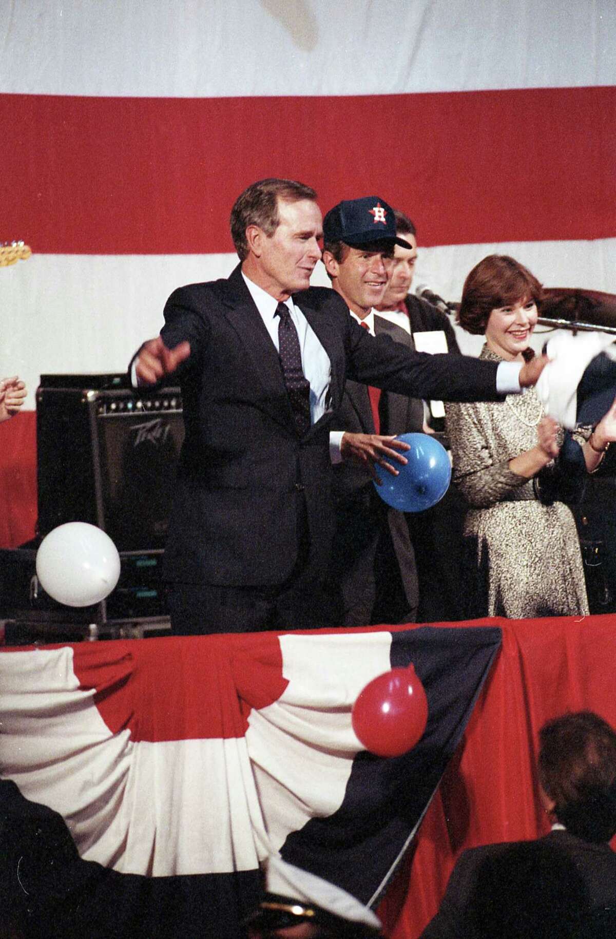 30 years ago: Bowie's back, Cruz is out, up-and-down employment