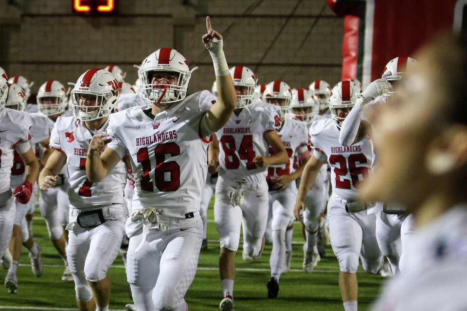 FOOTBALL: Jim Rapp hired as head coach at The Woodlands