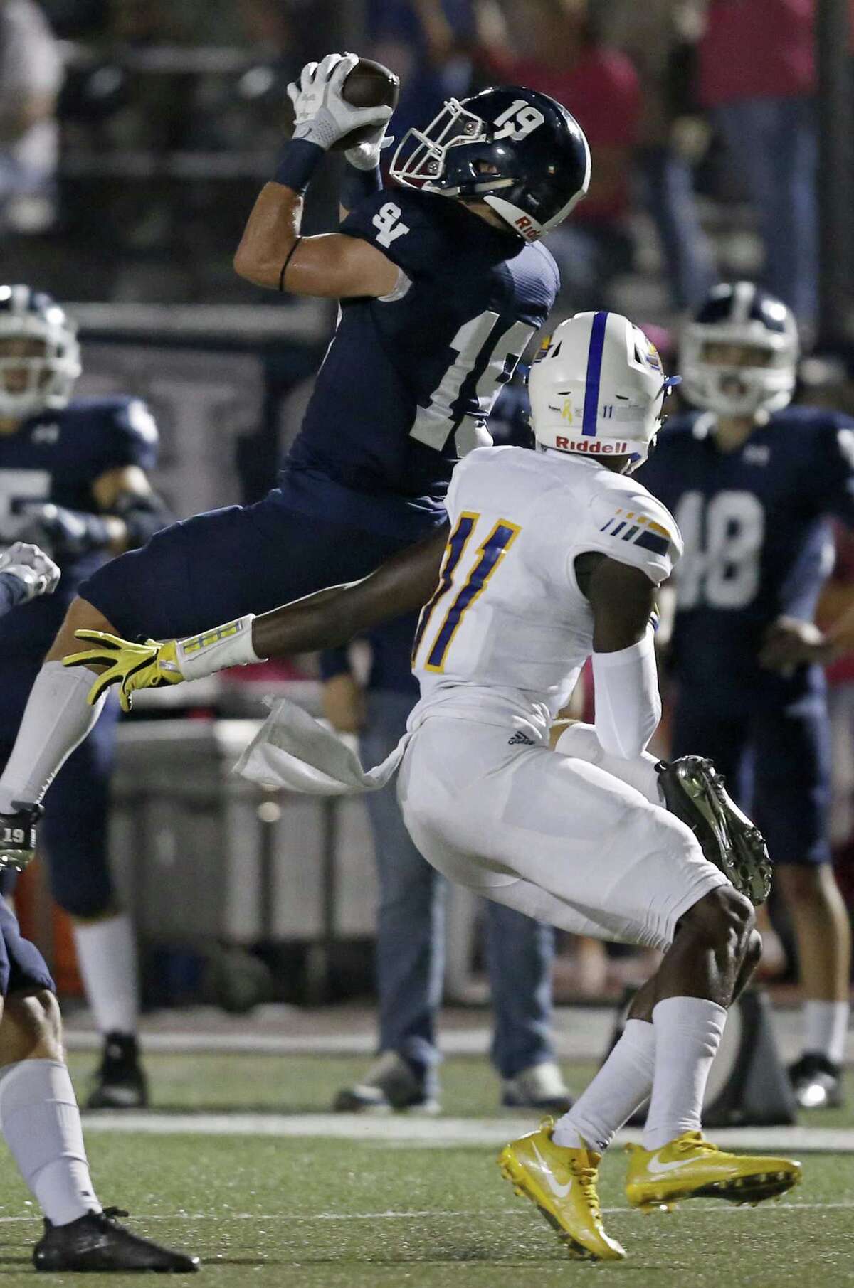 Clemens’ defense does it again in win at Smithson Valley
