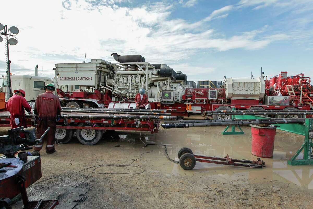 Labor shortage weighs on oil industry recovery