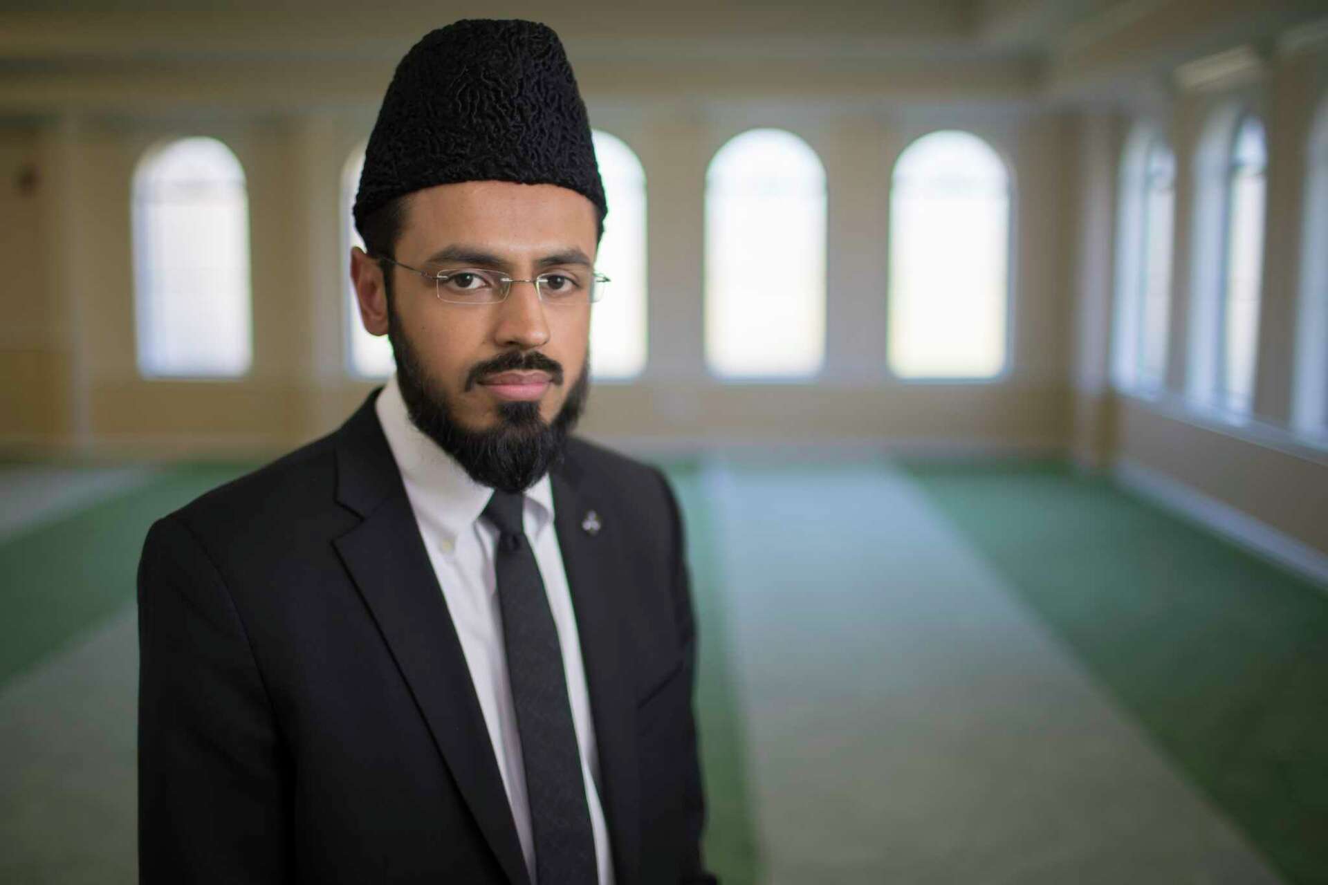 Mosque welcomes new imam