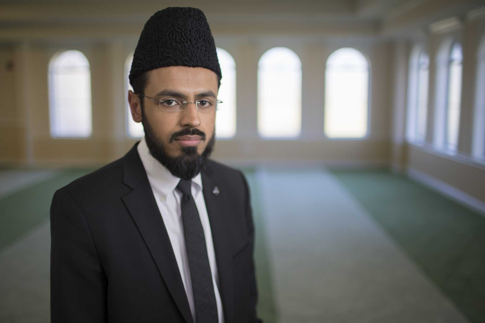 Mosque welcomes new imam