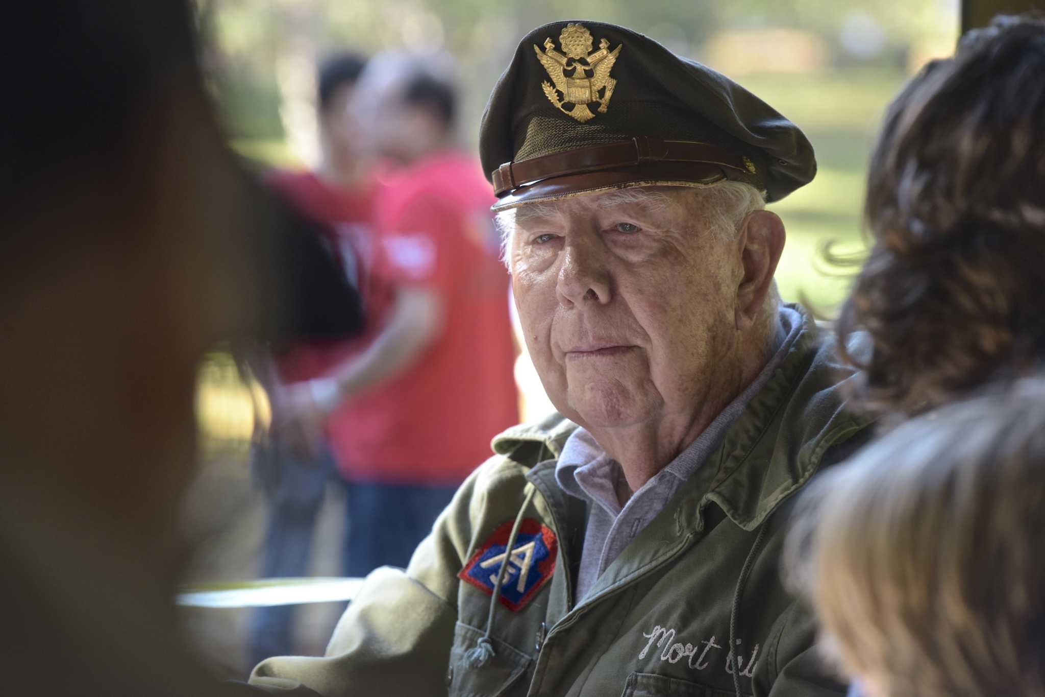 ‘Beetle Bailey’ creator joins Boy Scout camping weekend