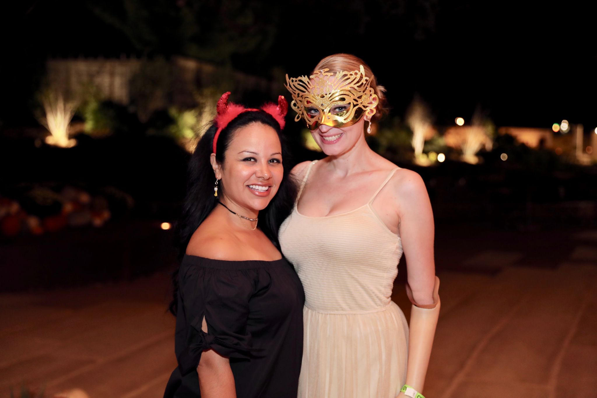 Revelers celebrated botanical garden's new look with dancing, costumes ...