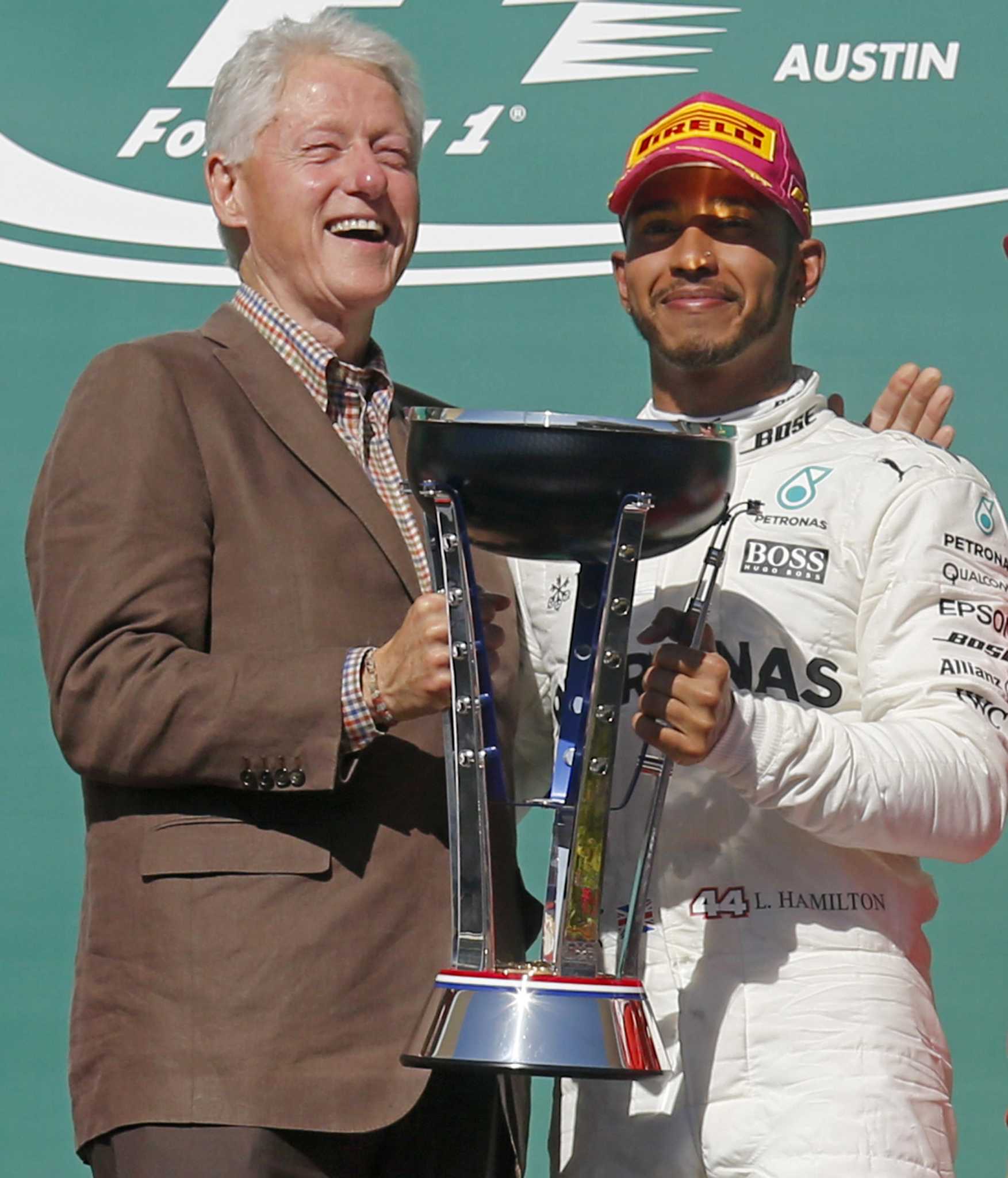 F1 leader overtakes top rival for fifth win in Austin