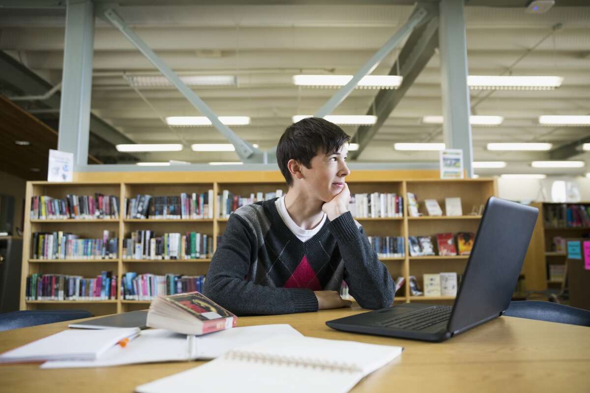 Writing a college essay isn't easy. Here's what to do.