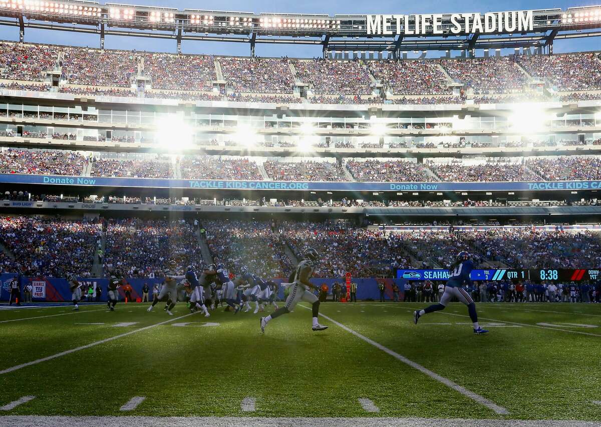 Are NFL stadiums actually more empty this season?