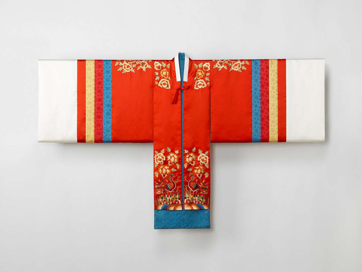 Korean fashion to gets its close-up at Asian Art Museum