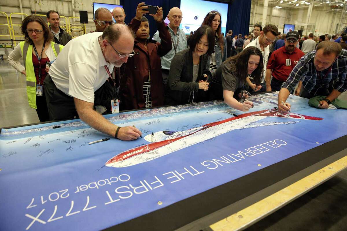 Boeing begins work on first 777X advanced airliner
