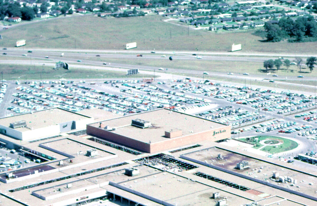 Aerial photo shows how the Gulfgate area looked before the shopping ...
