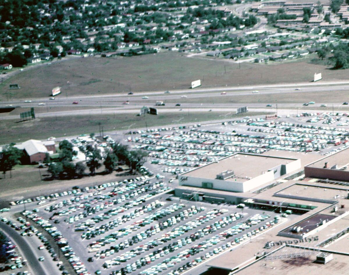 Aerial photo shows how the Gulfgate area looked before the shopping ...