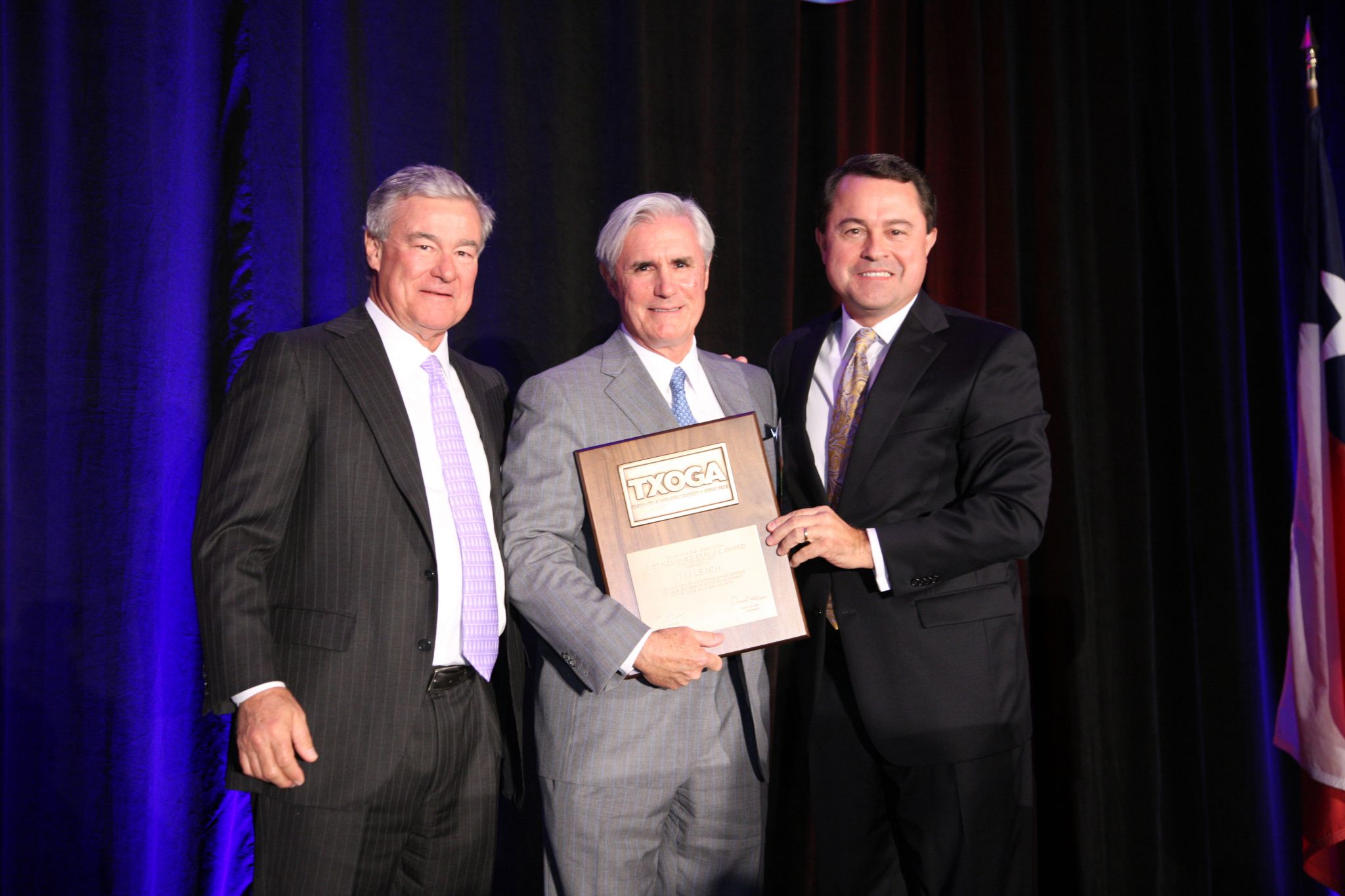 TXOGA honors Tim Leach with Distinguished Service Award