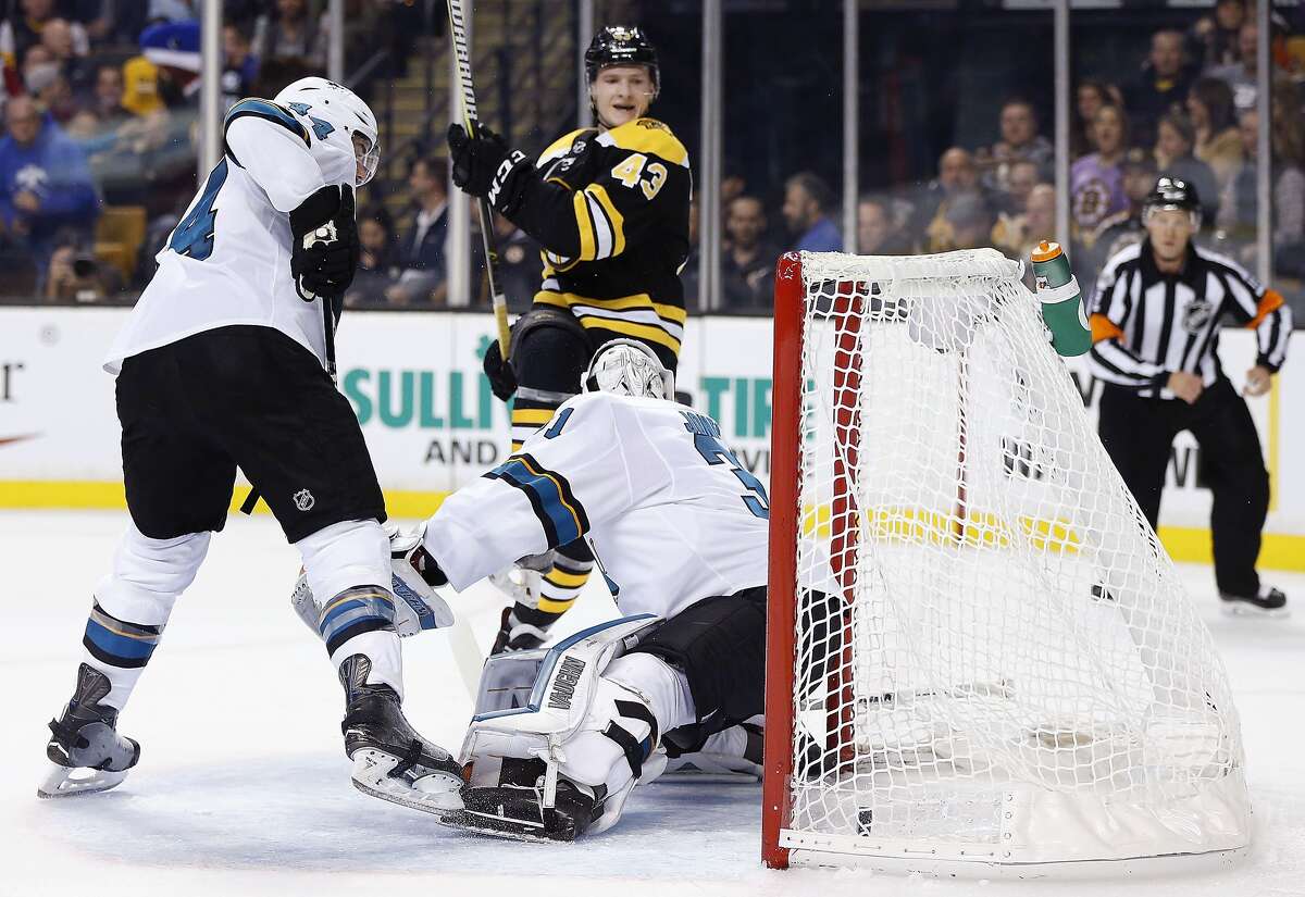 Danton Heinen’s 2 goals lead Bruins over Sharks
