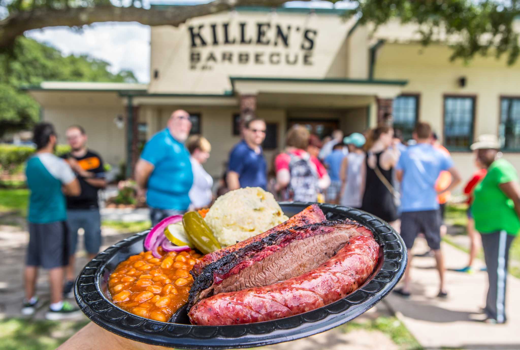 Houston mayor makes a World Series wager using Killen’s barbecue and ...