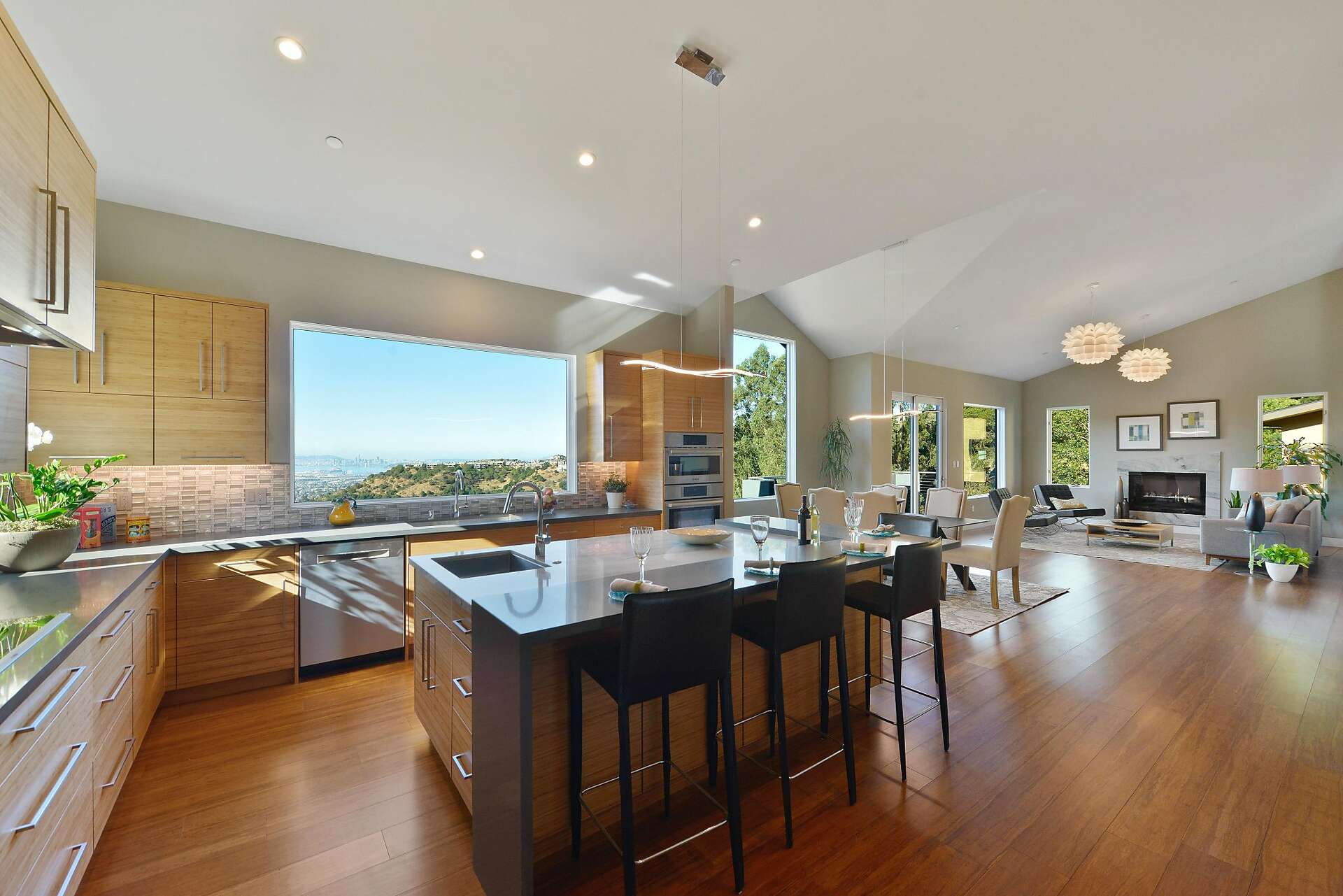 Zero net energy home in Oakland hills on market for $2 million