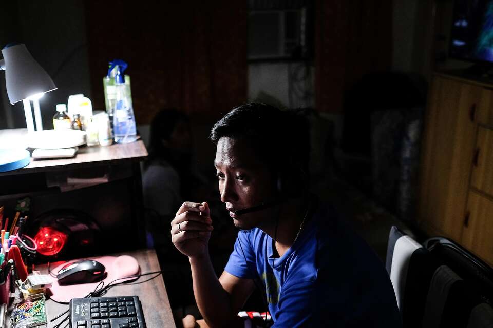 Calling the Philippines: Hub for call center jobs sees fast change from ...