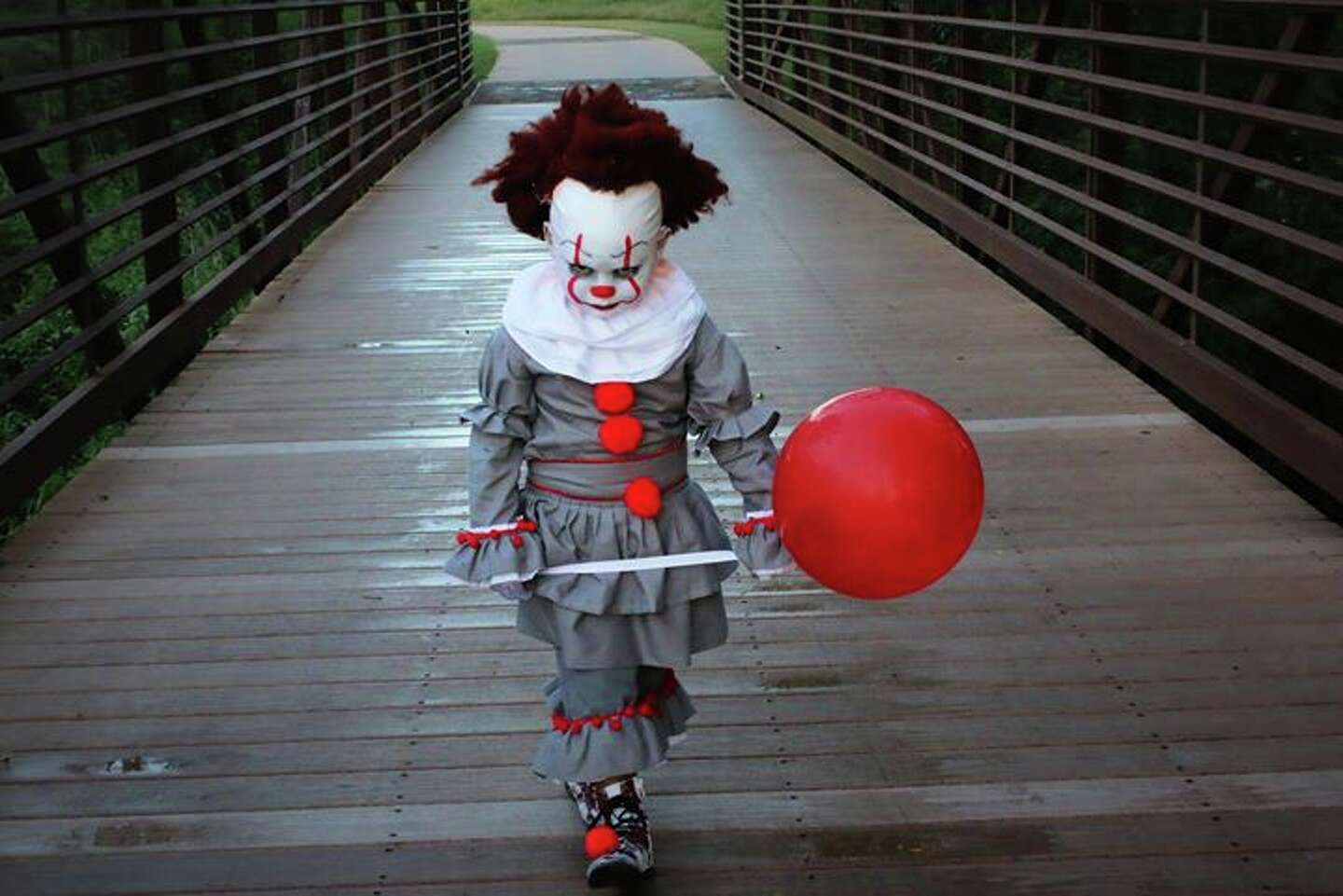 S.A. 4-year-old's Pennywise costume is winning hearts, contests