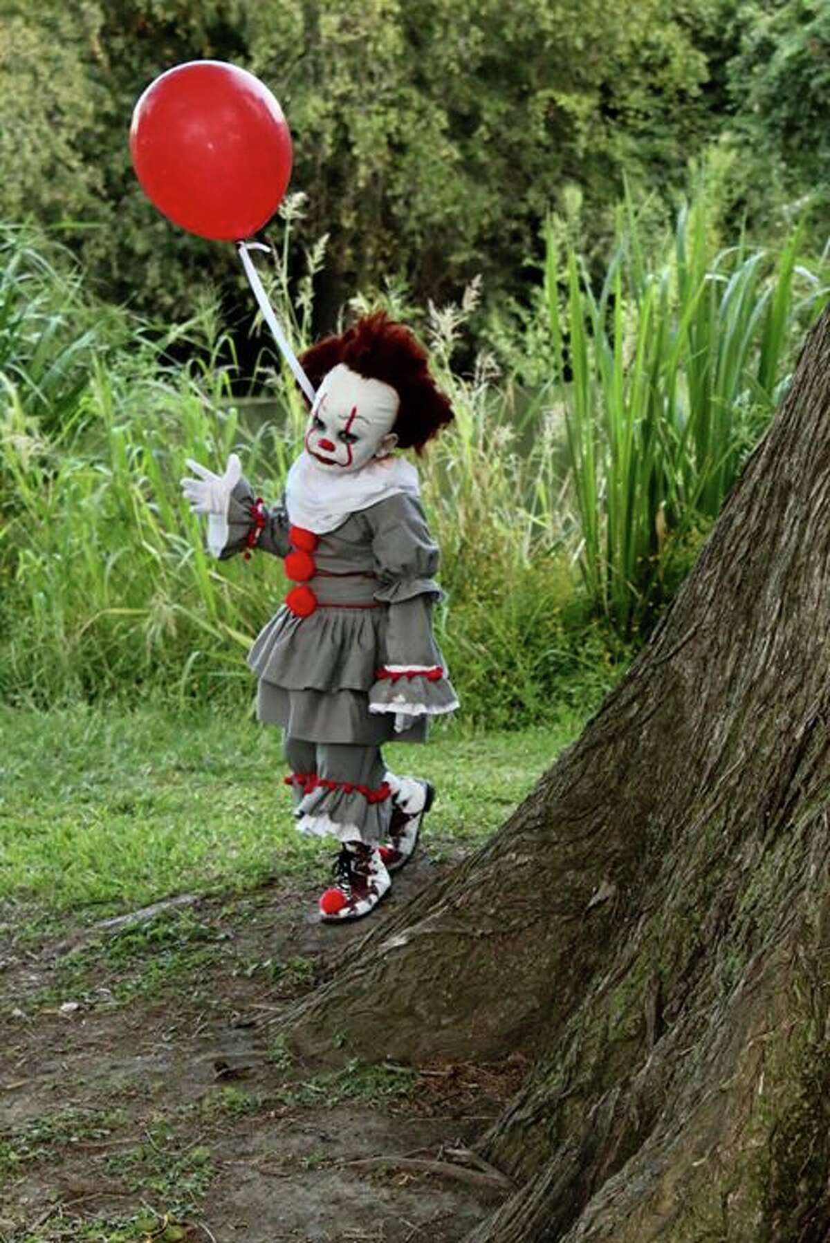 S.A. 4-year-old's Pennywise costume is winning hearts, contests