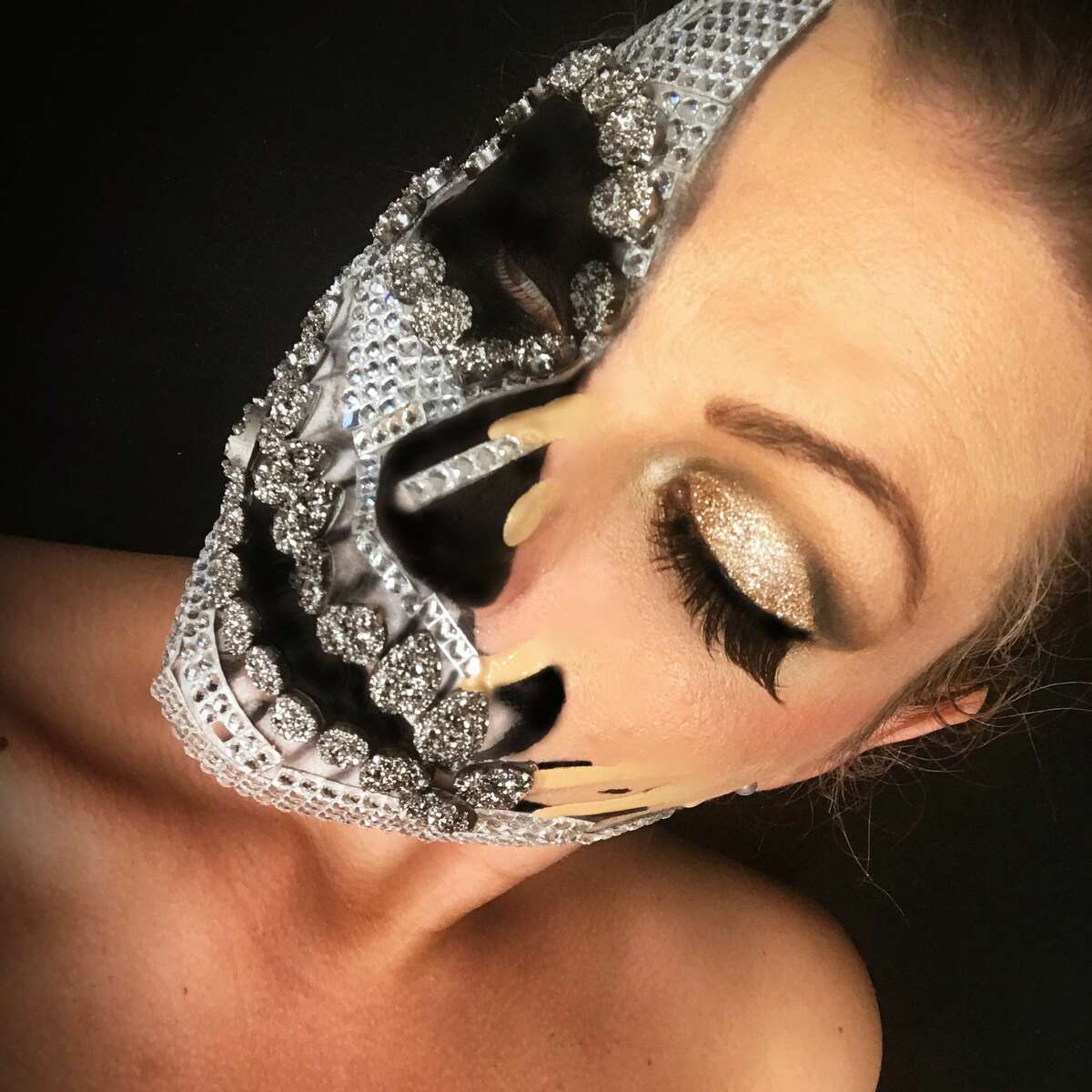 Photos: Bay Area makeup artist transforms herself with frightening ...