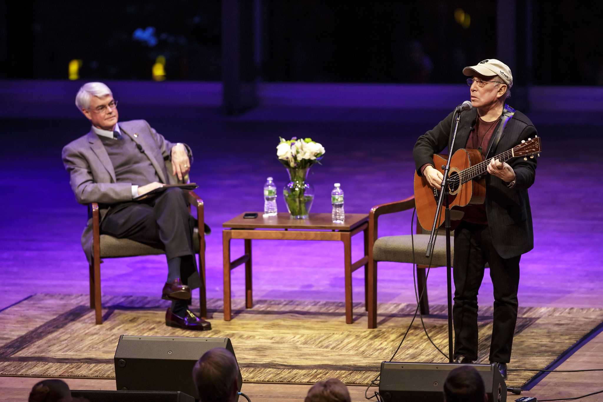 Simon, students talk songwriting