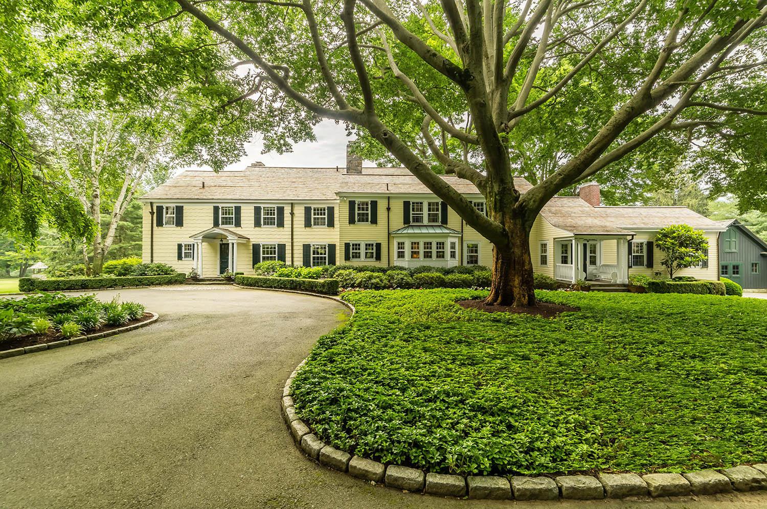 On the Market / Burr Street home dates back to 1766
