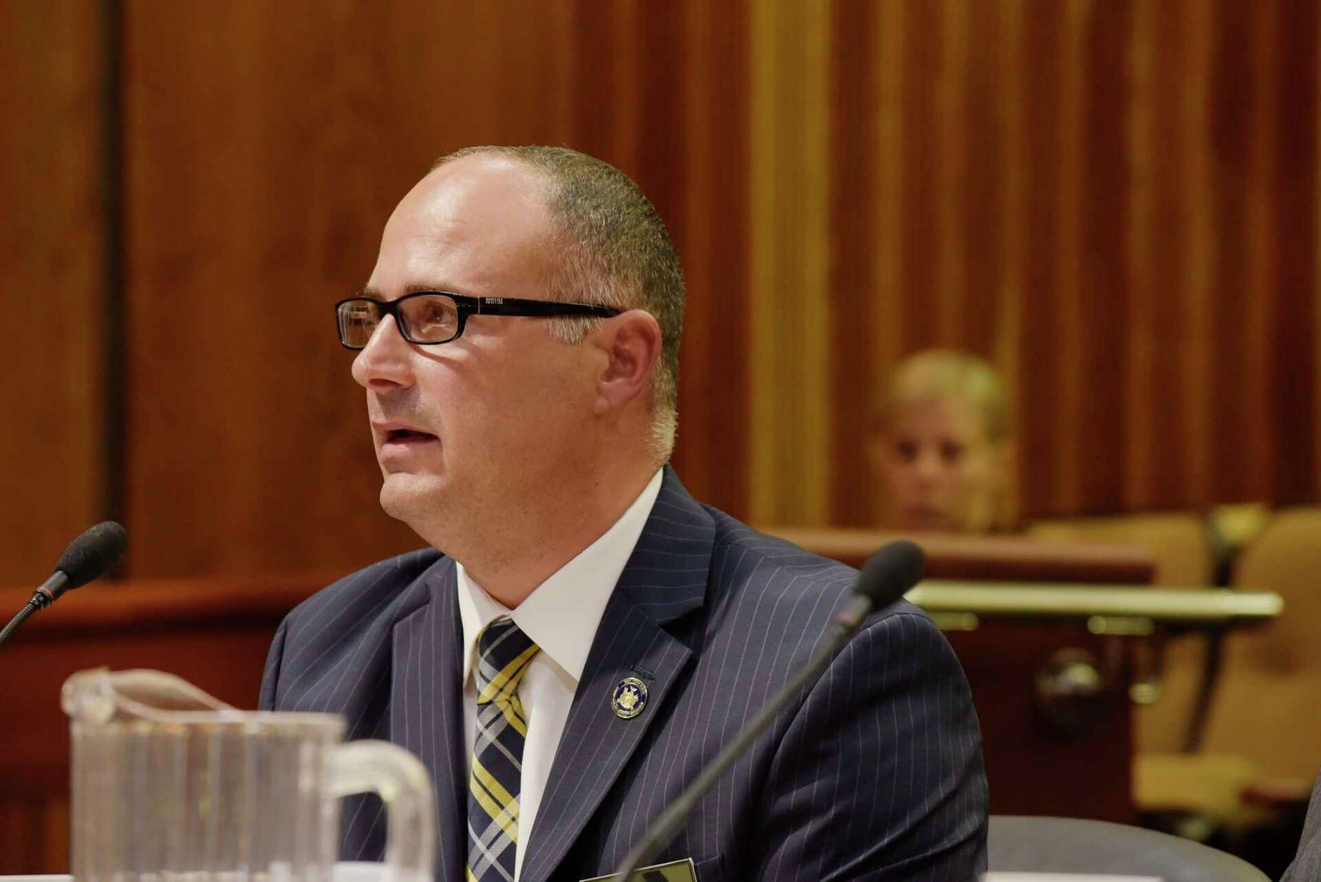 NY to begin releasing prison inmates early as staffing crisis persists