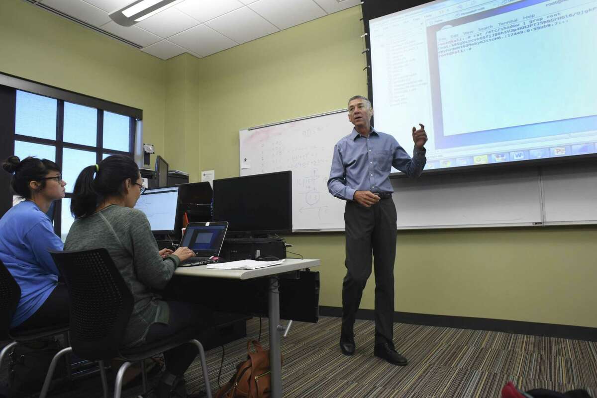 A&M-San Antonio celebrates its cybersecurity bona fides