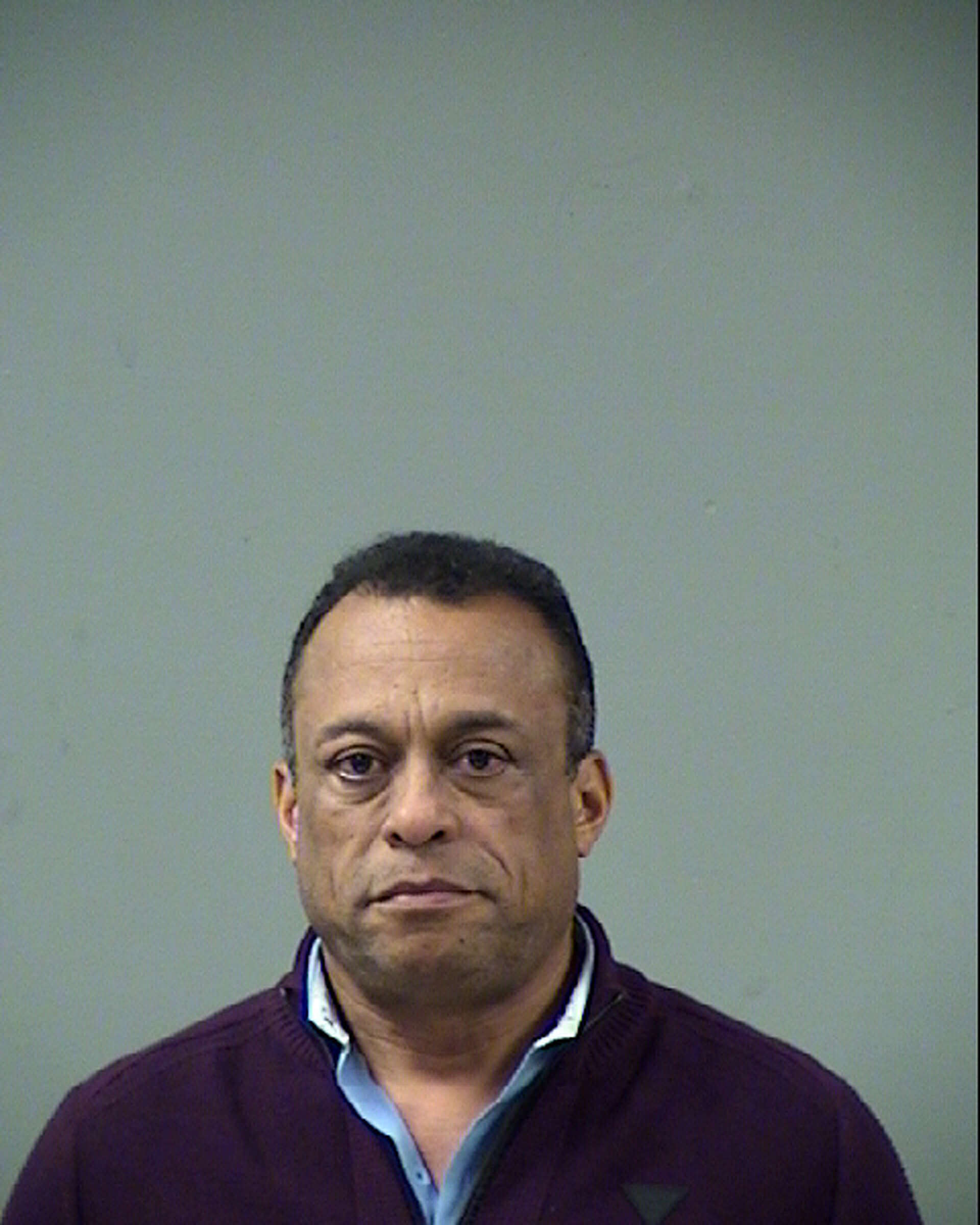 S.A. man posing as dentist allegedly left woman with 'extreme damage ...