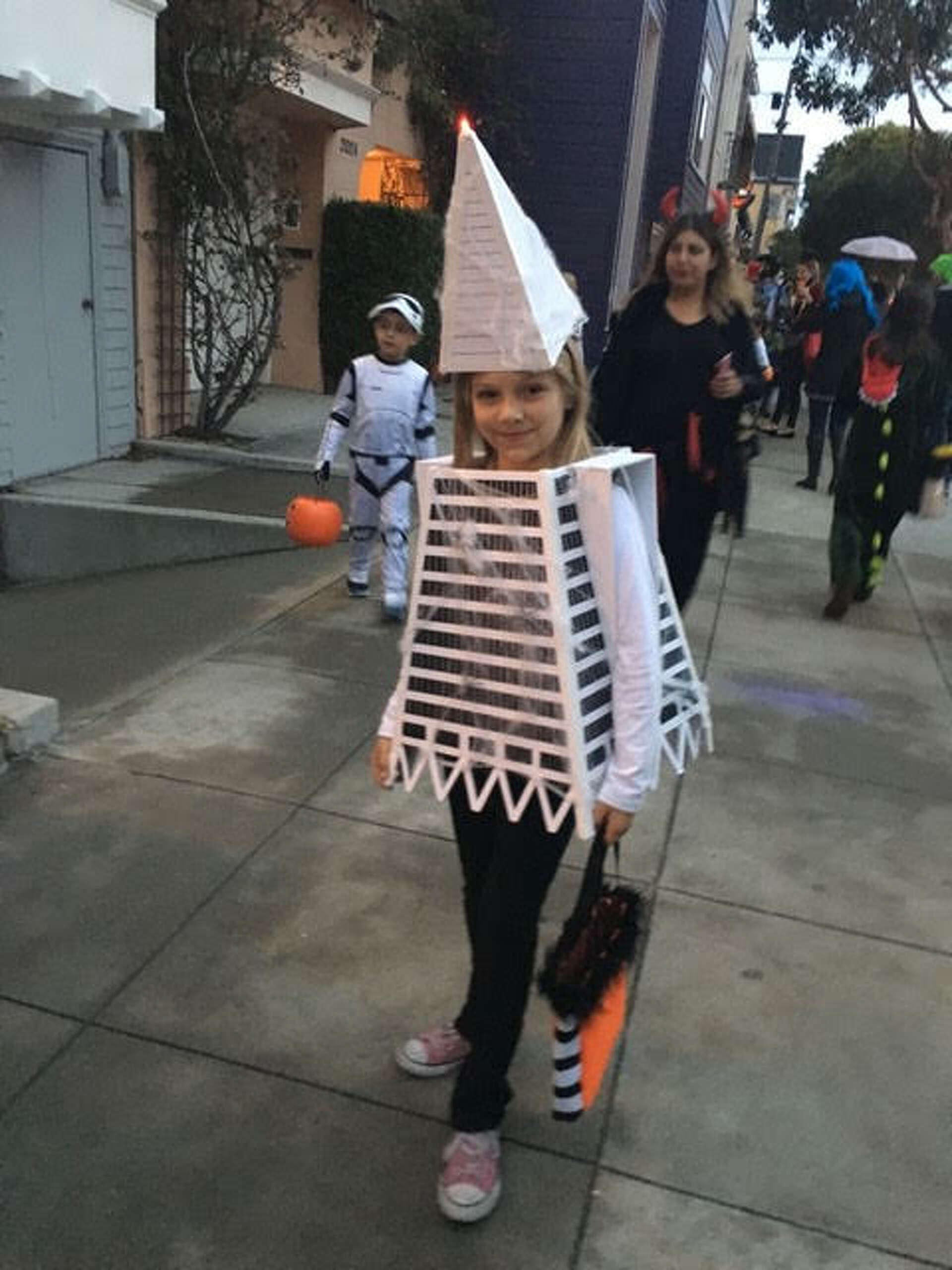 These 26 people nailed the San Francisco-themed Halloween costume