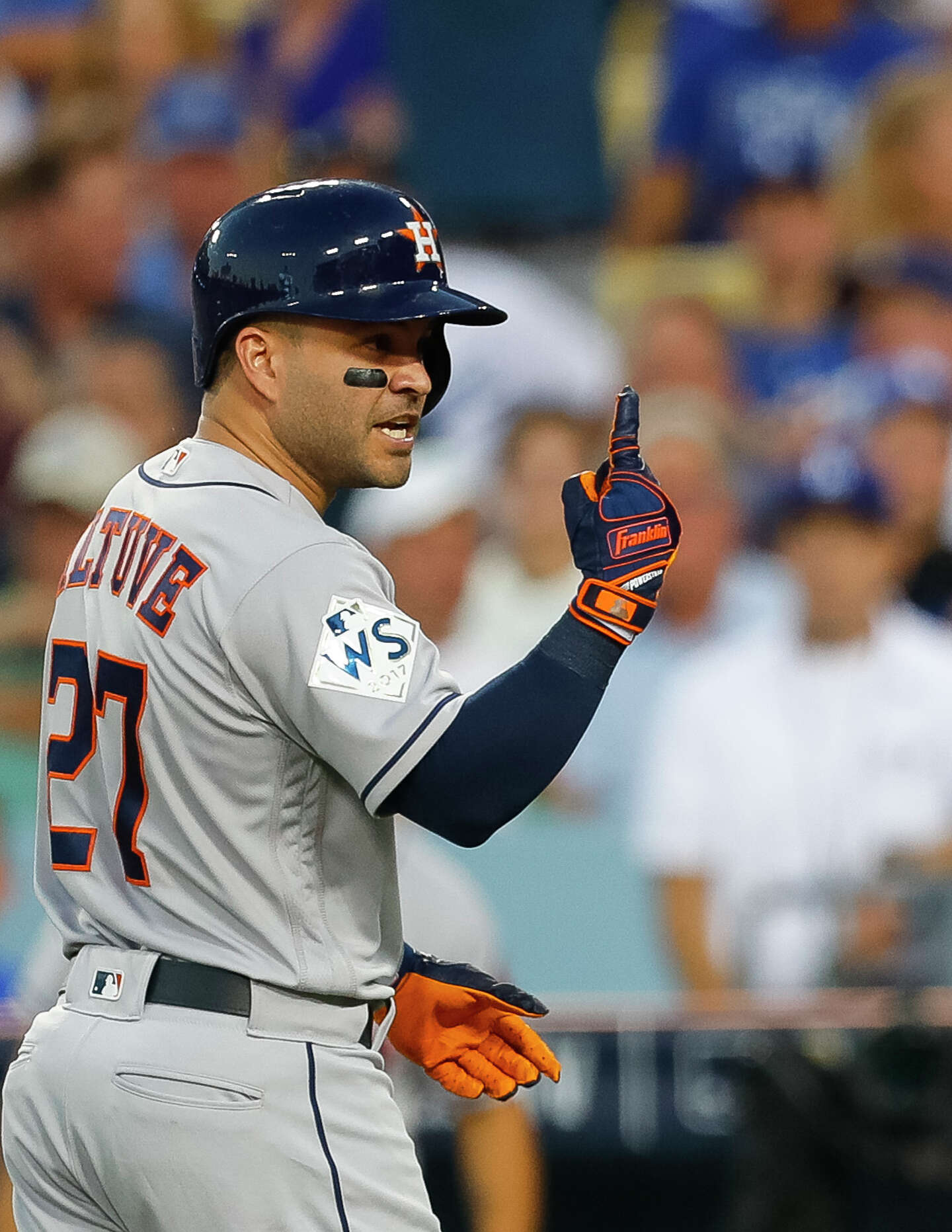 Astros' Jose Altuve shares importance of his faith in God