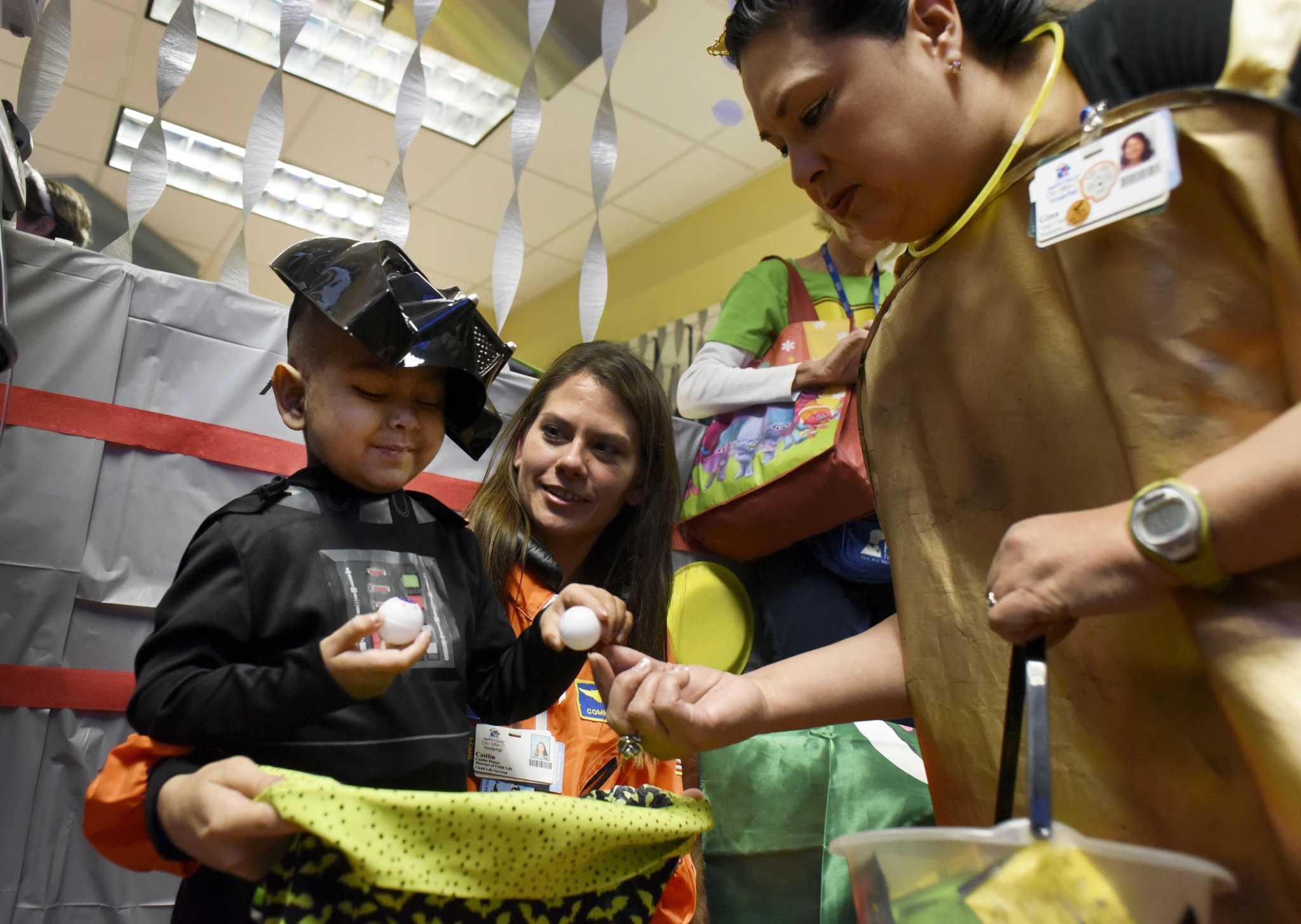 San Antonio hospital brings Halloween parade to young patients