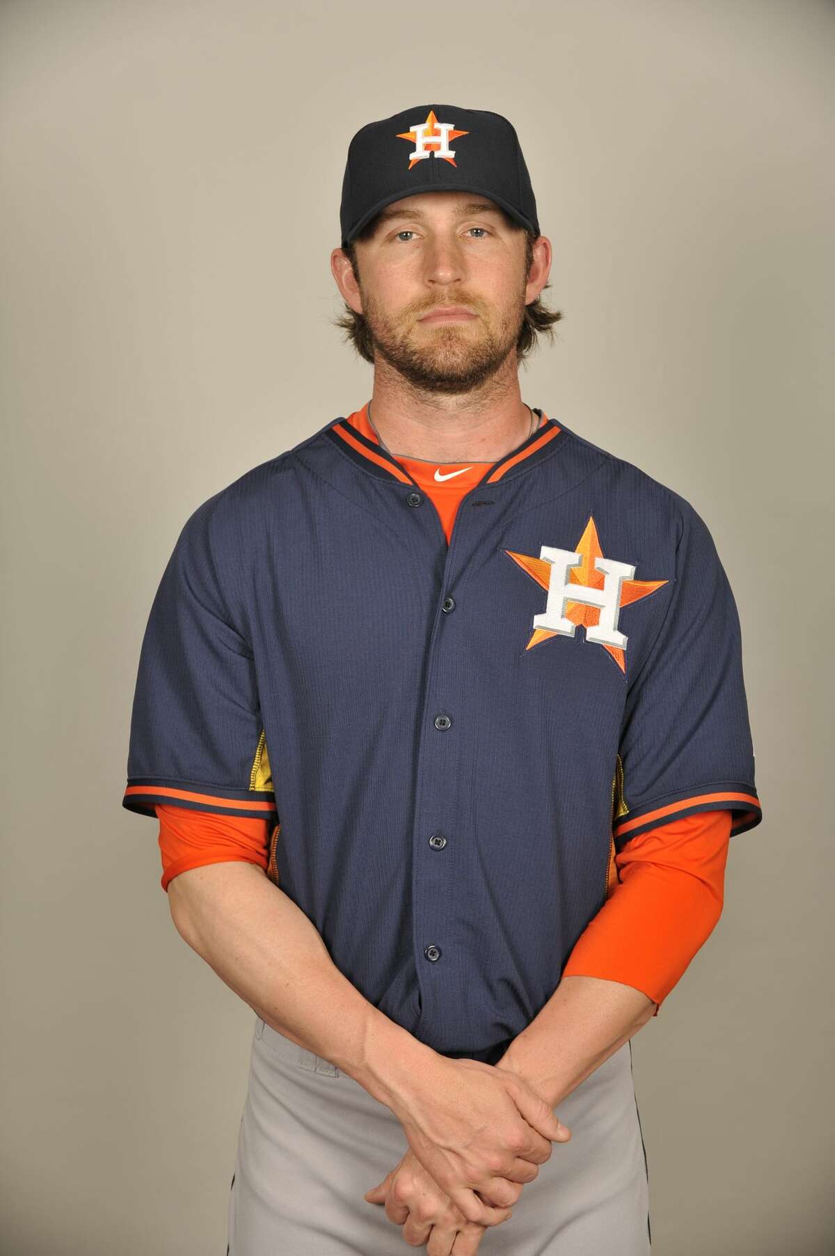 Before and after shots of Astros, Dodgers standouts prove facial hair really does make you cooler