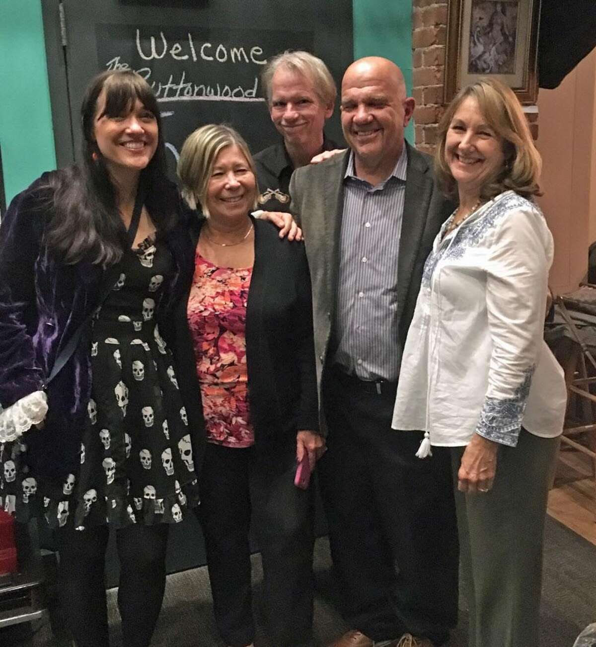 She said yes: Danbury man proposes to fiance at Kennedys concert in ...