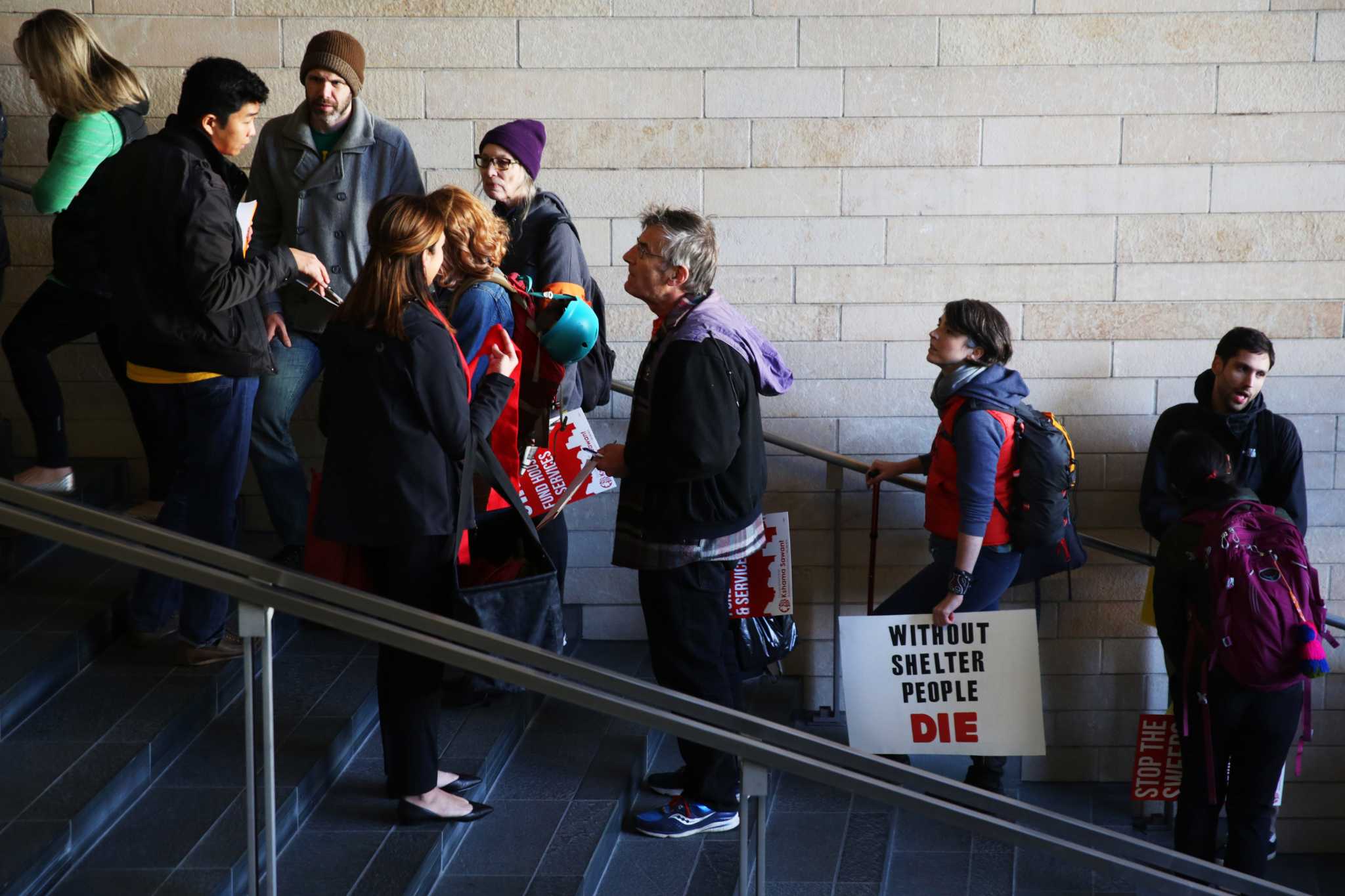 As hundreds rally, Seattle mayor says homeless sweeps must go on