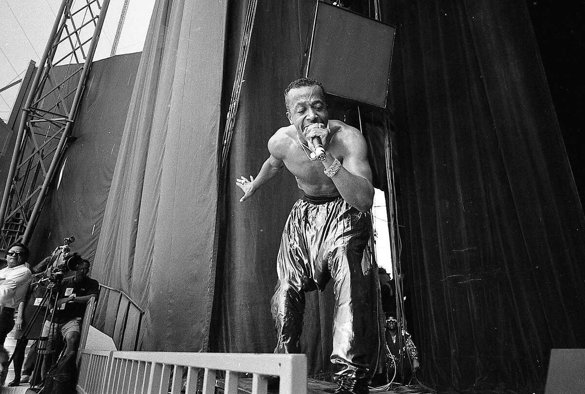 Can't touch this: rapper MC Hammer kicks off first tour since 1991