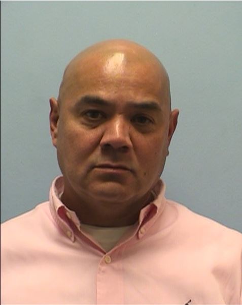 Man arrested after allegedly impersonating sheriff's deputy to scam ...