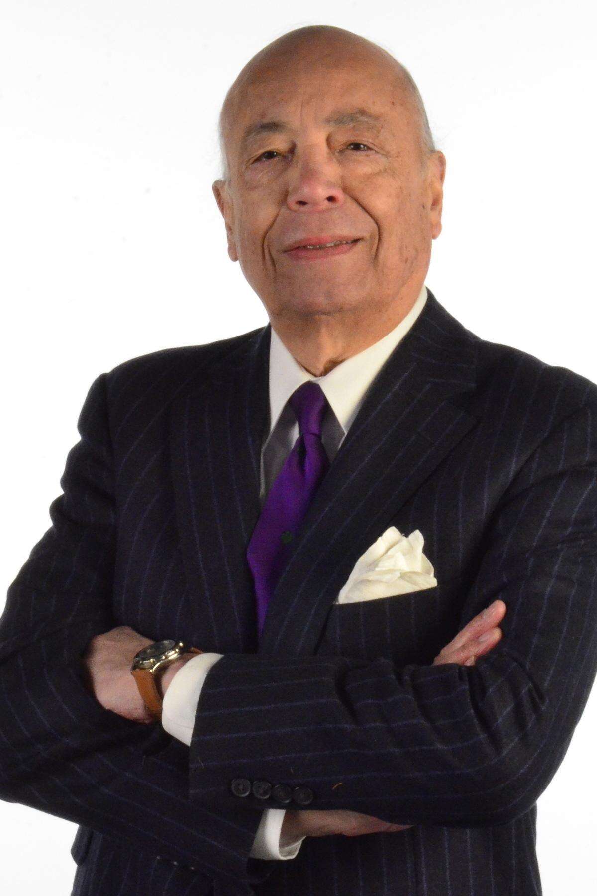 Voters faced with new names or status quo on Board of Ed