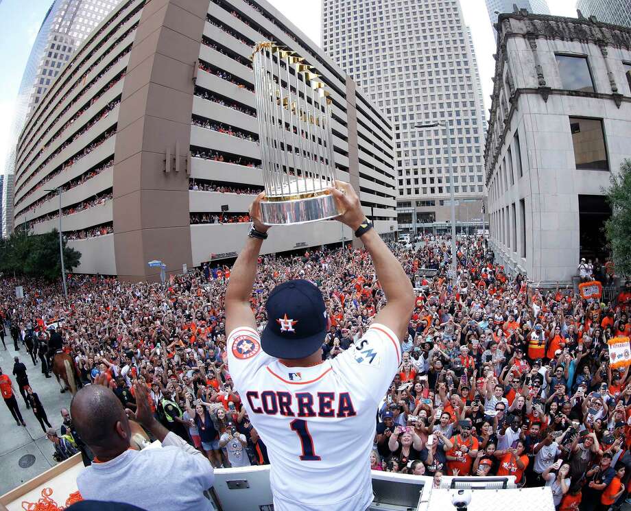 Grateful fans throng downtown for Astros victory parade - Houston Chronicle