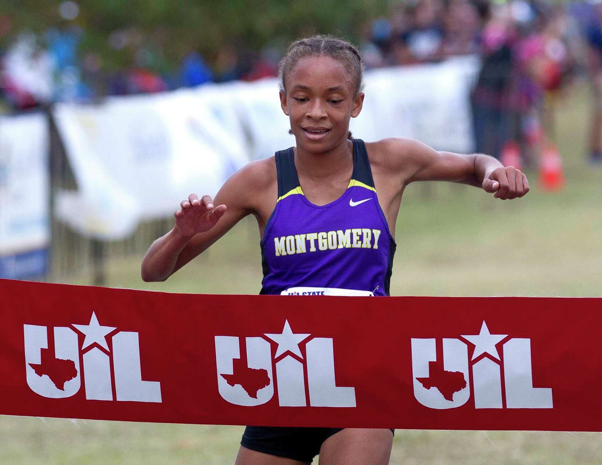 The Woodlands wins third-straight boys cross country state title