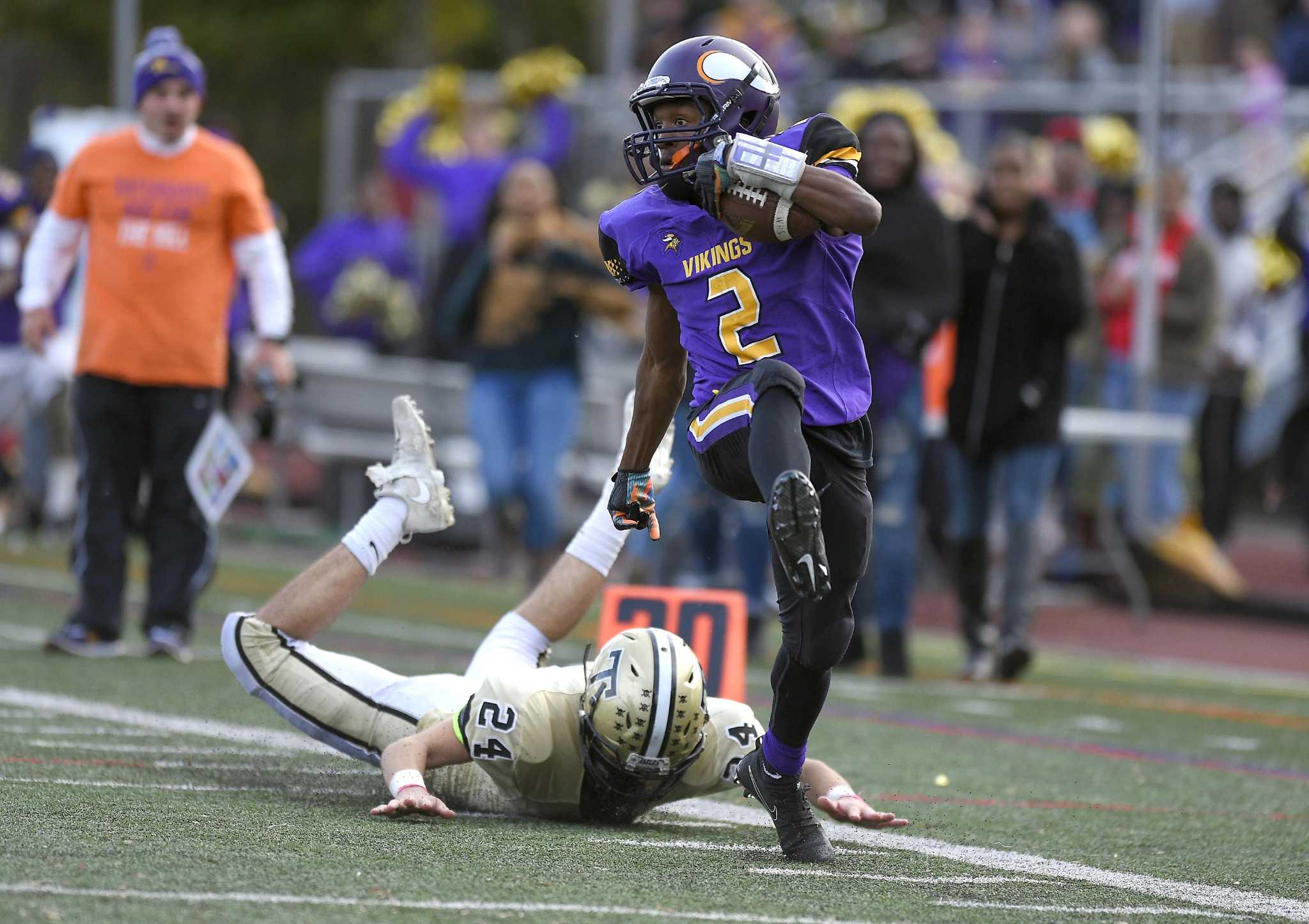 Westhill football defeats Trumbull