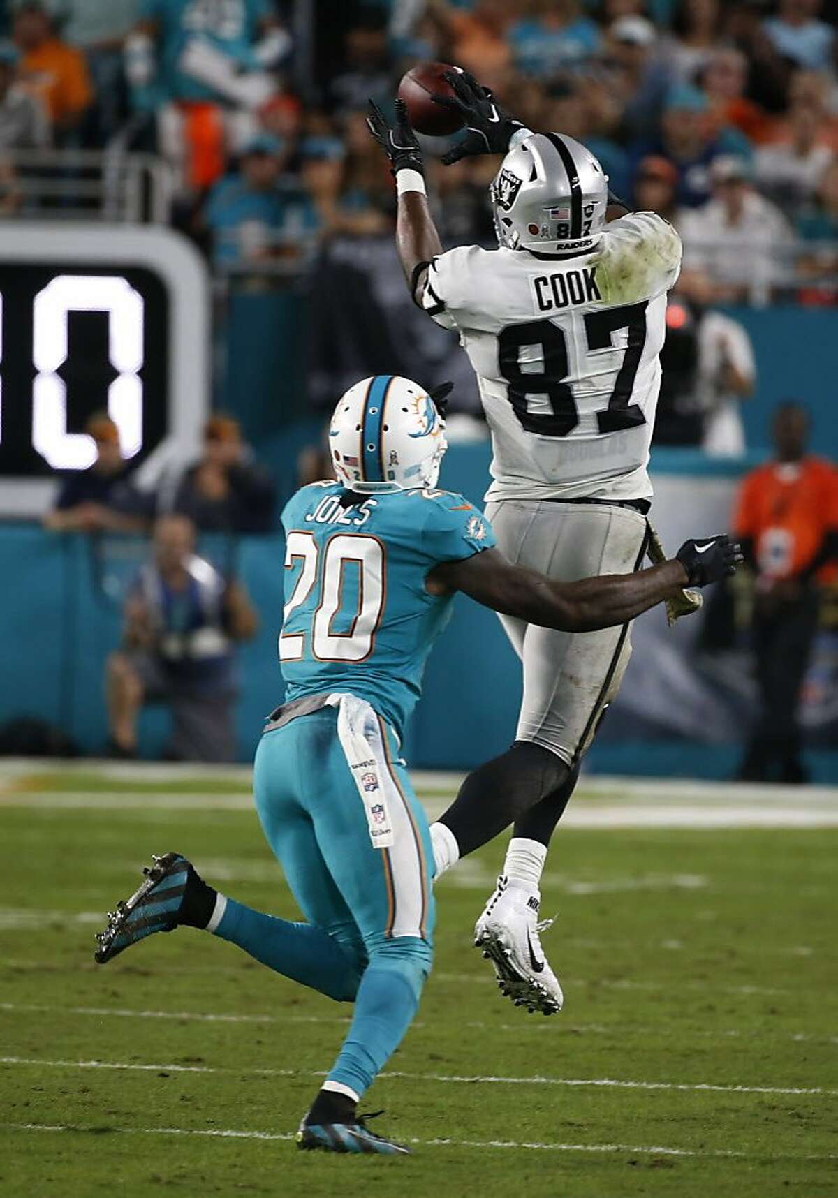 Raiders snap counts: Tight ends unleashed, Melifonwu plays small role in debut