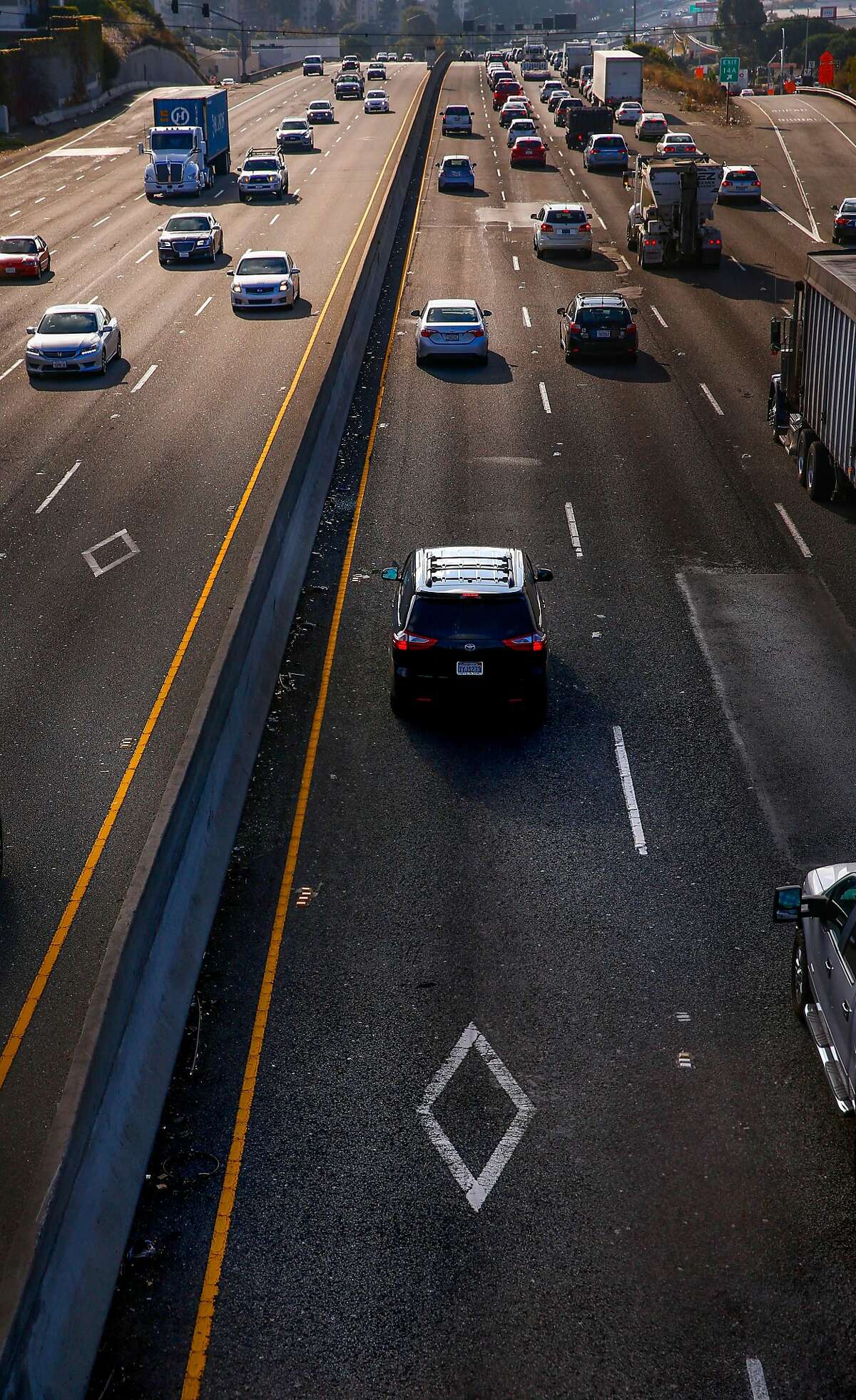 3-person carpool lanes may be extended on Bay Area highways