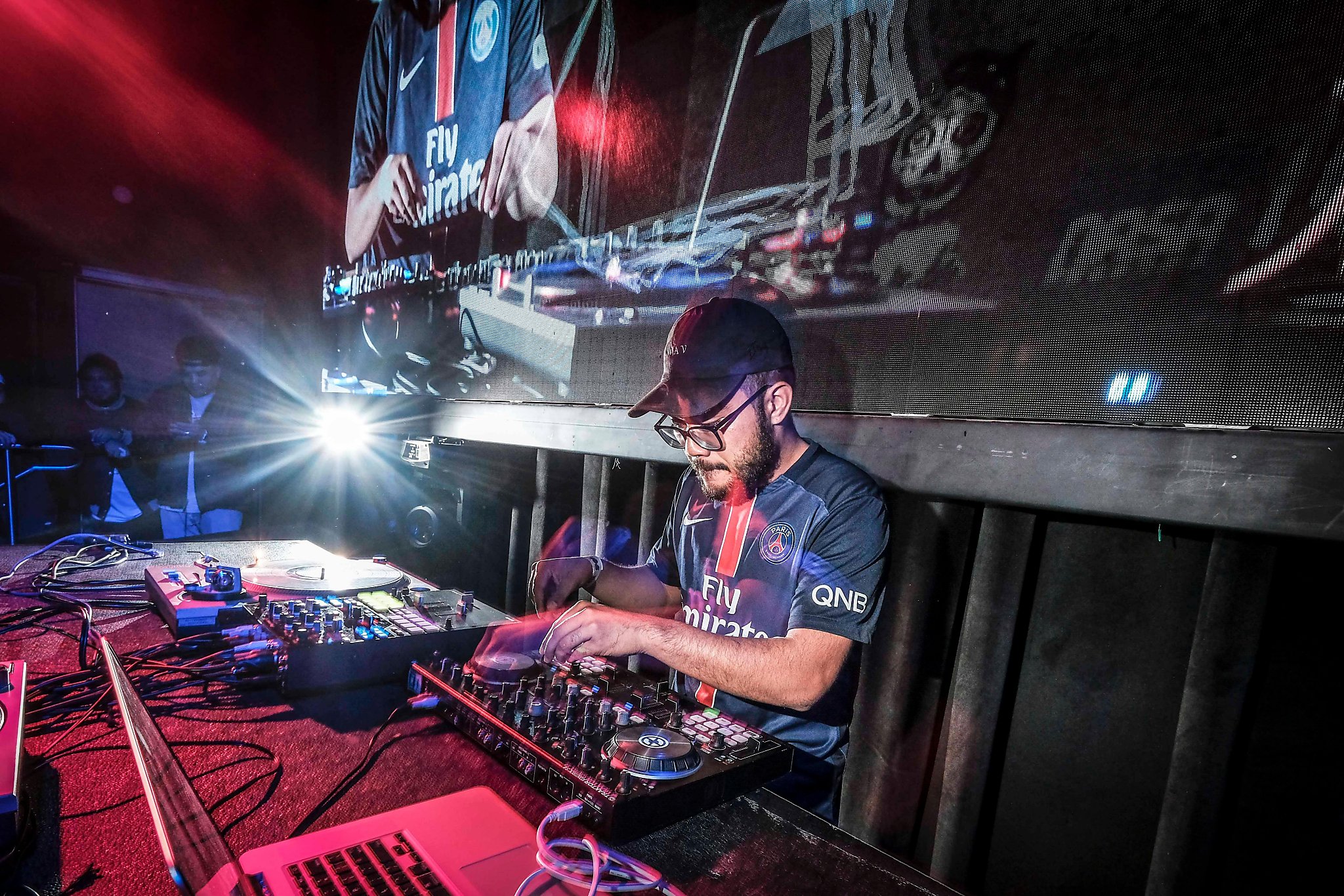 Aaron Carmack seeks rebirth as musician in “guinea pig shows”