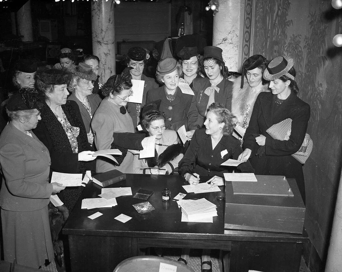 Unearthed World War II-era photos a salute to the women who volunteered