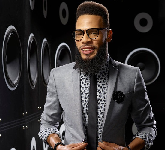TSoul lends his voice to Ice Spectacular at The Galleria