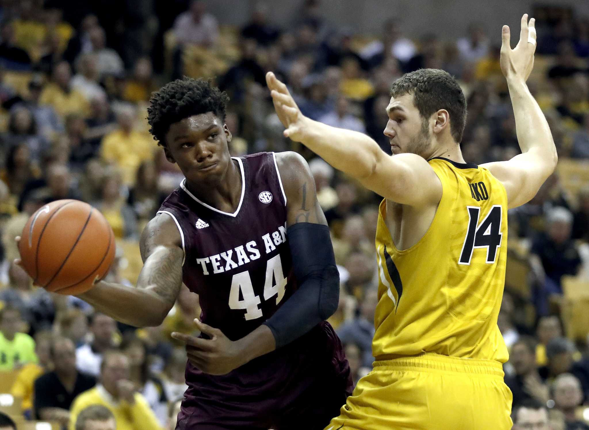 Robert Williams, Texas A&M off to rocky start on promising season